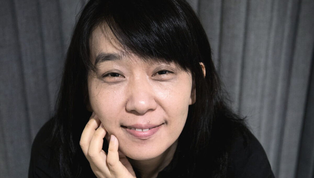 Han Kang Trodde Det Var En Busringning